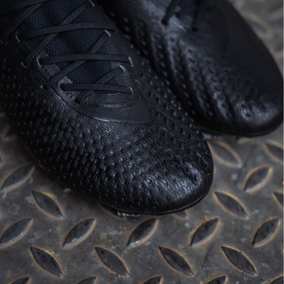 Scherpschutters blijven onder de radar met het adidas Nightstrike Pack ...